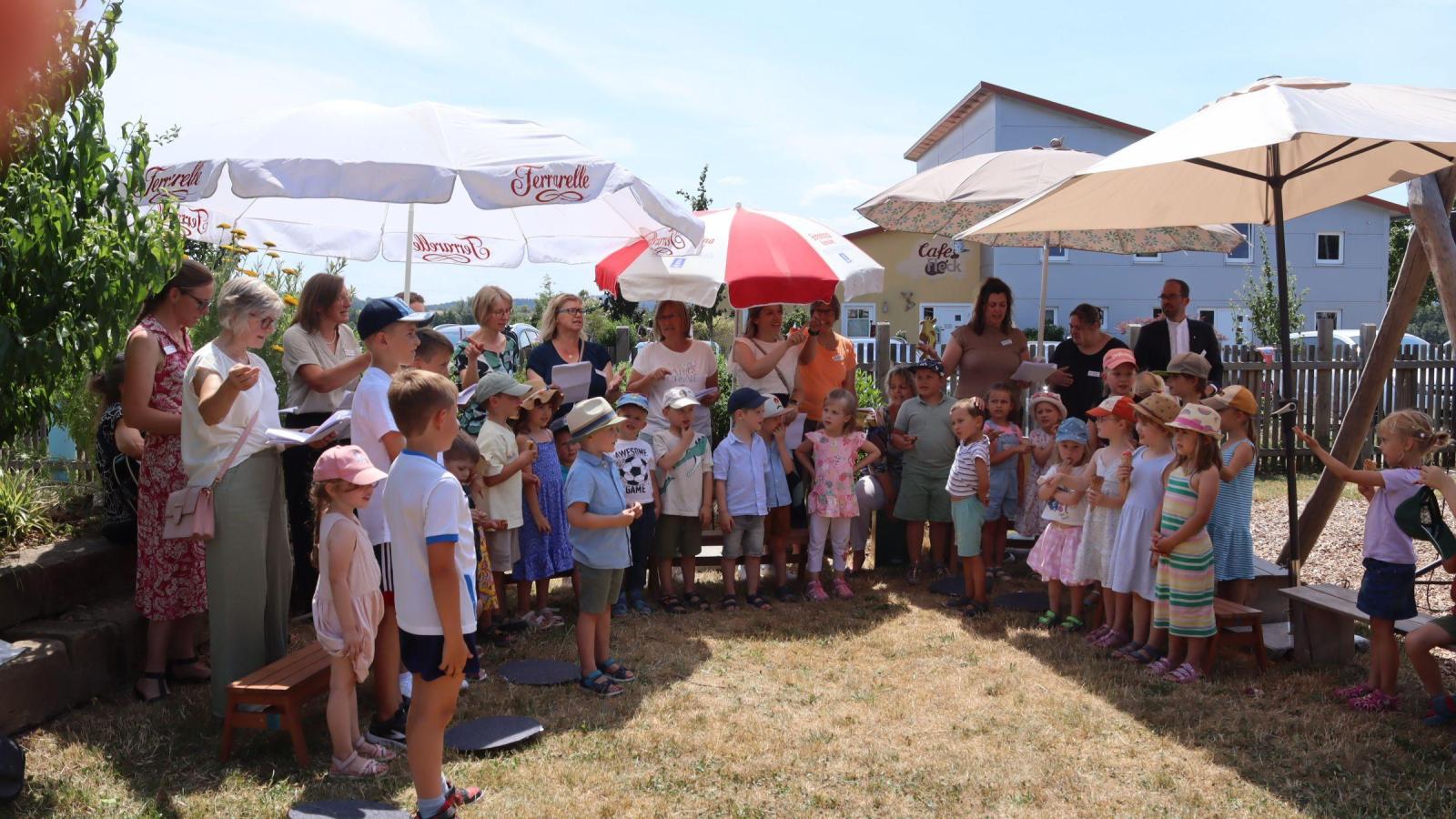 Feier zum 50. Geburtstag: Baudenbach ist stolz auf den Kindergarten ...