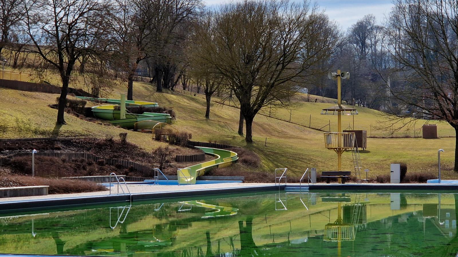 Neue Preise im Freibad Lichtenau: Das zahlen die Badegäste in der neuen ...