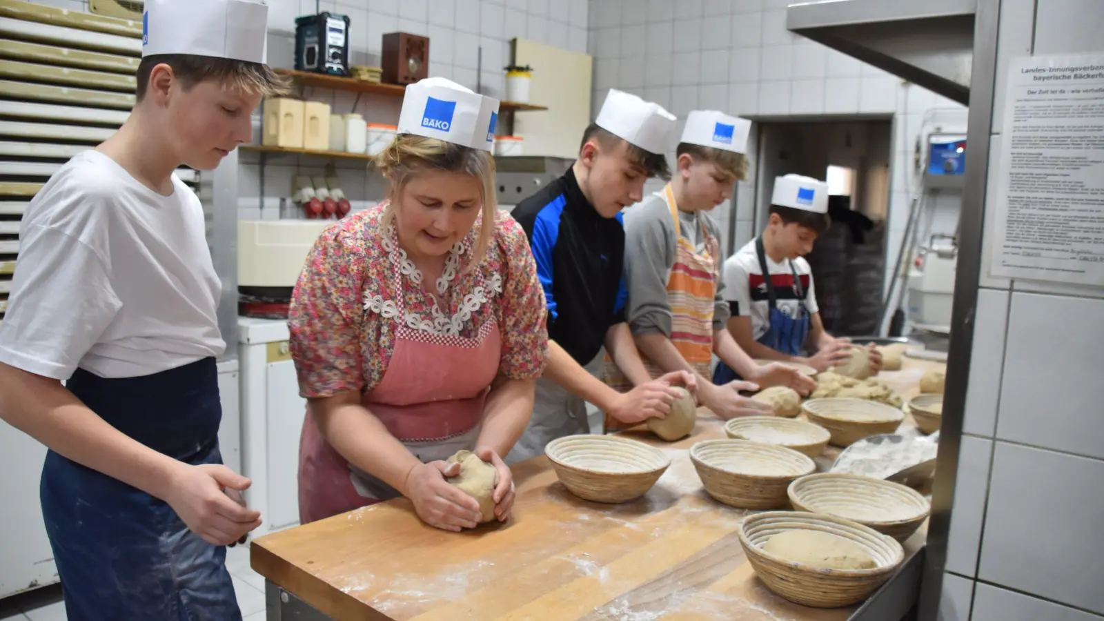 Drei Klassen für das „Schwarzenberger-Schloss-Brot“ zum Bäcker | FLZ.de