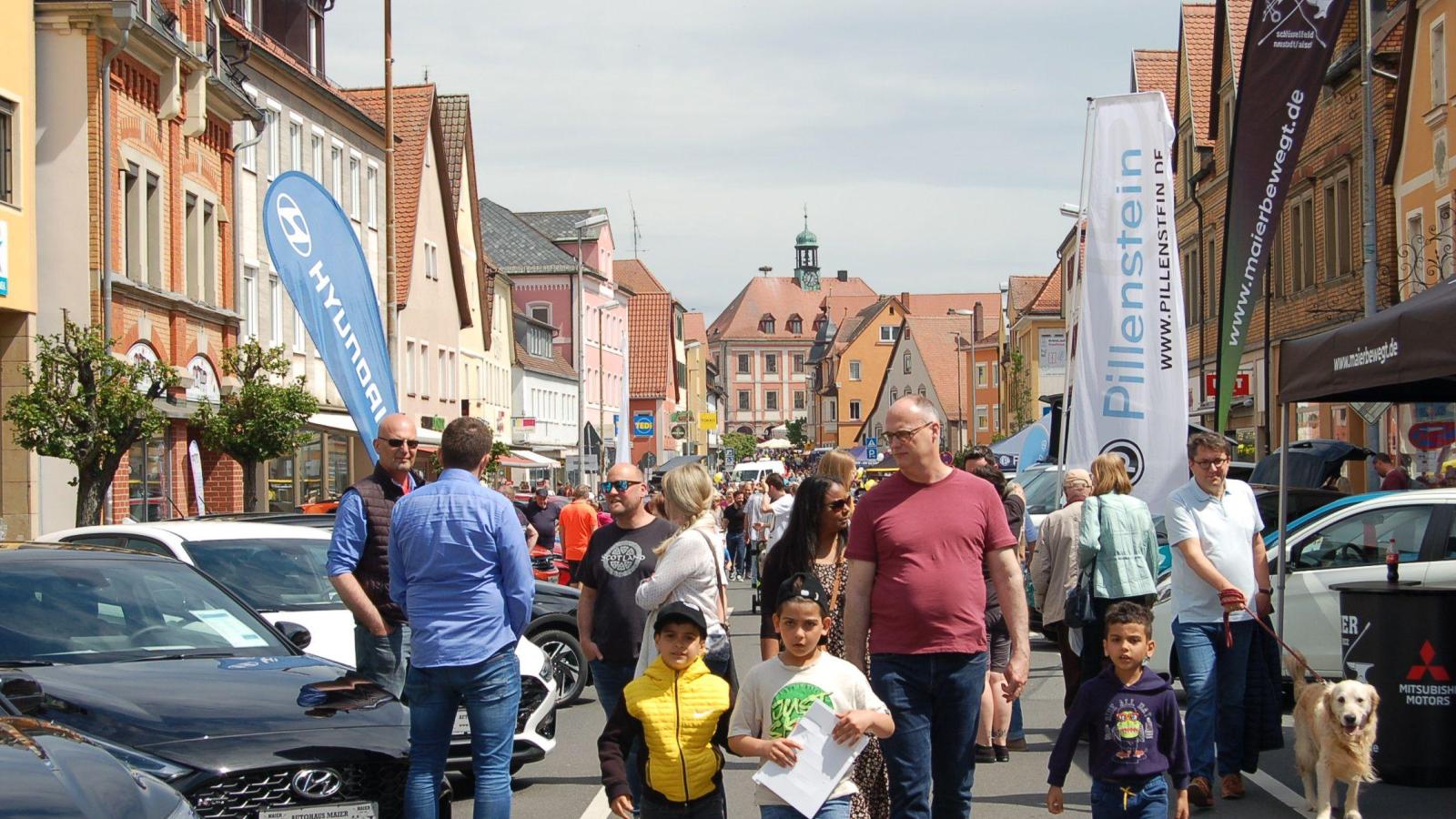 Bildergalerie: Frühlingsfest in Neustadt | FLZ.de