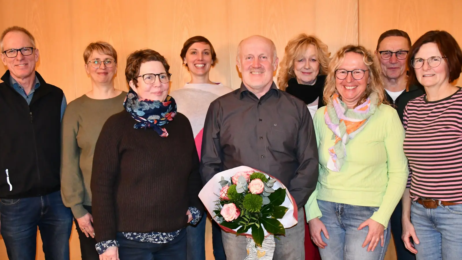 Eine Frau führt den früheren Männergesangverein Neuhof | FLZ.de