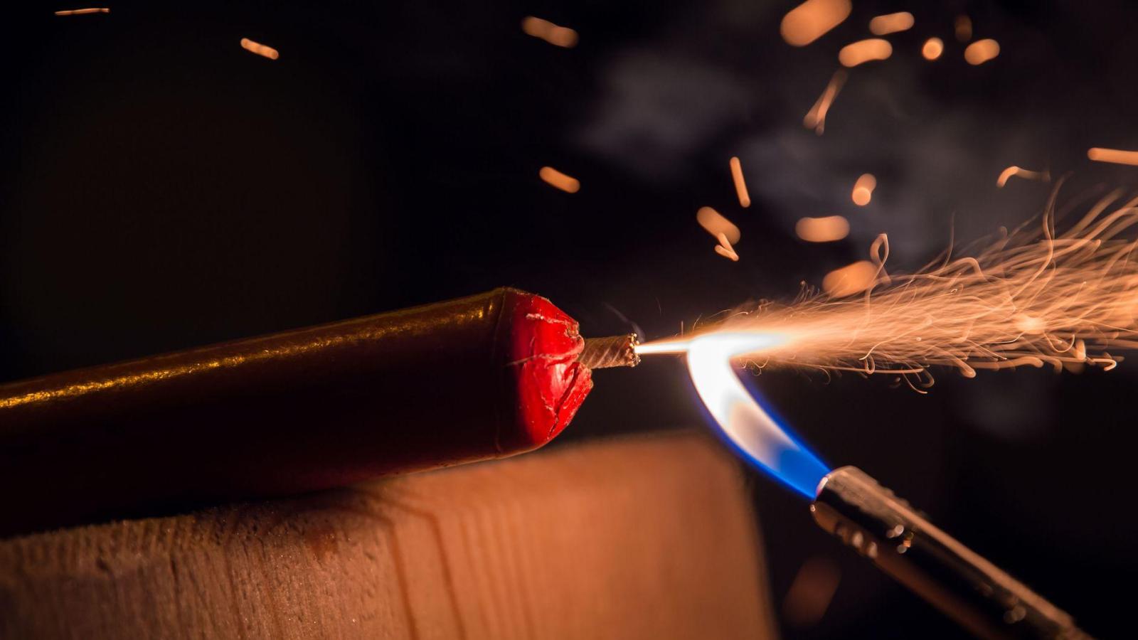 Kinder hantieren in Elpersdorf mit Silvester-”Blindgänger”: Beide ...