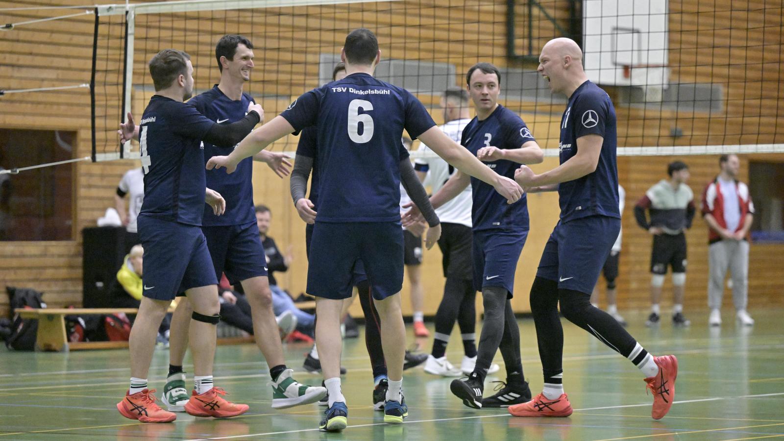 Volleyball-Derby in Dinkelsbühl: Der Teufel mit dem Rollkoffer | FLZ.de