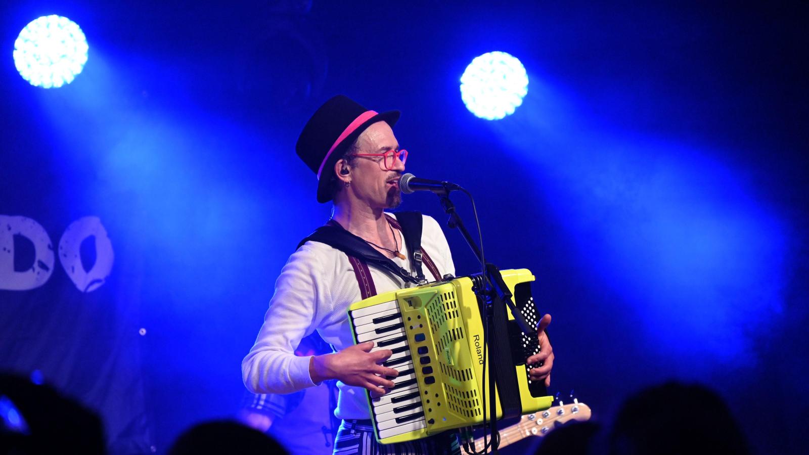 Der Volksmusik-Aktivist David Saam beim Edzerdla | FLZ.de