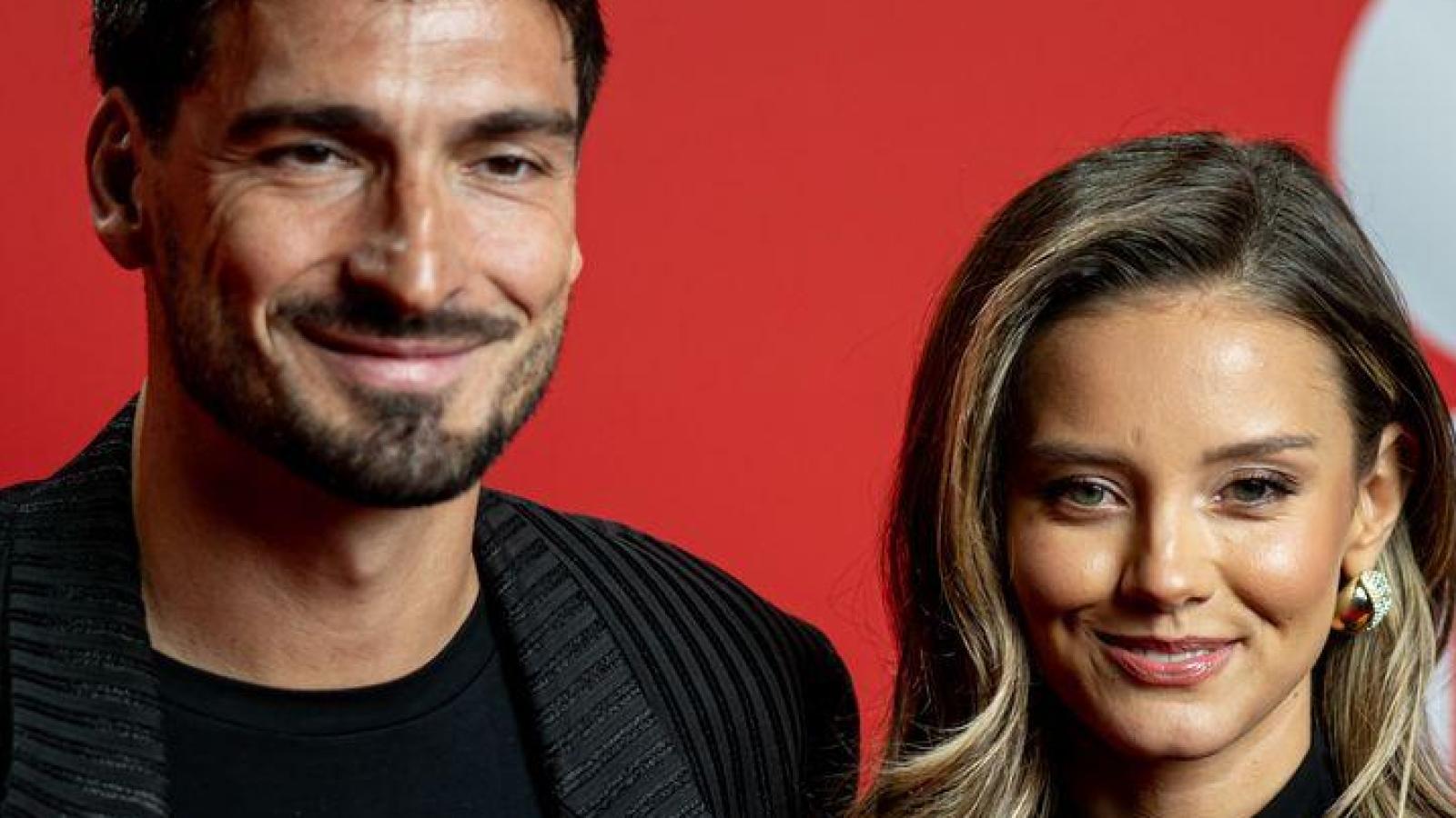 Mats Hummels kommt mit Freundin zur „Men of the Year“-Gala | FLZ.de