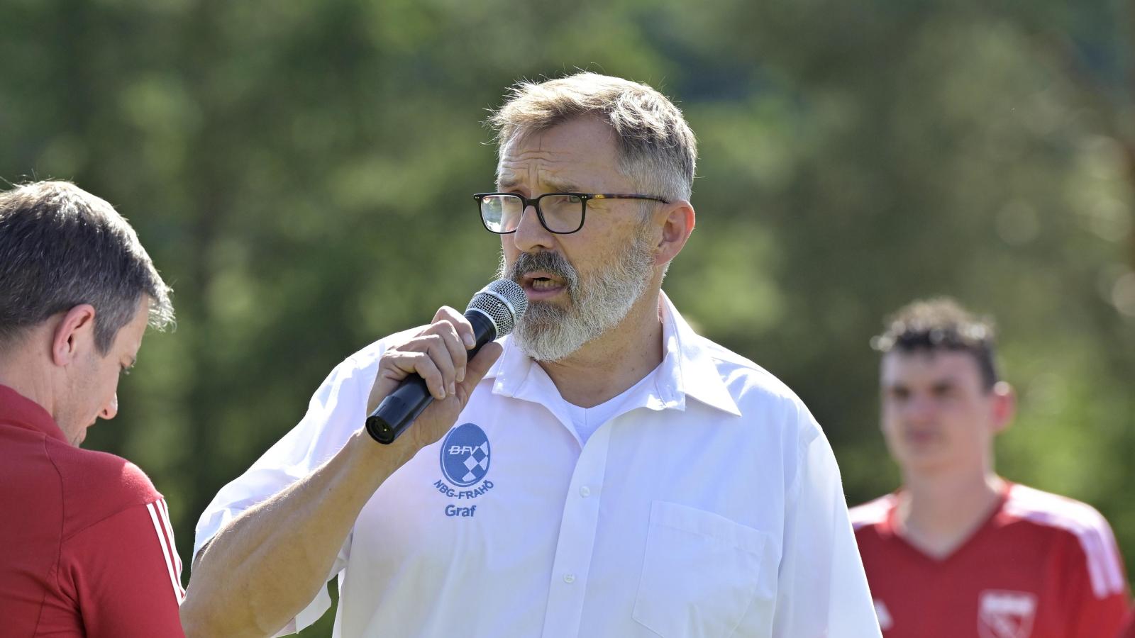 Fußball-Kreisspielleiter Michael Graf aus Neustadt tritt zurück | FLZ.de
