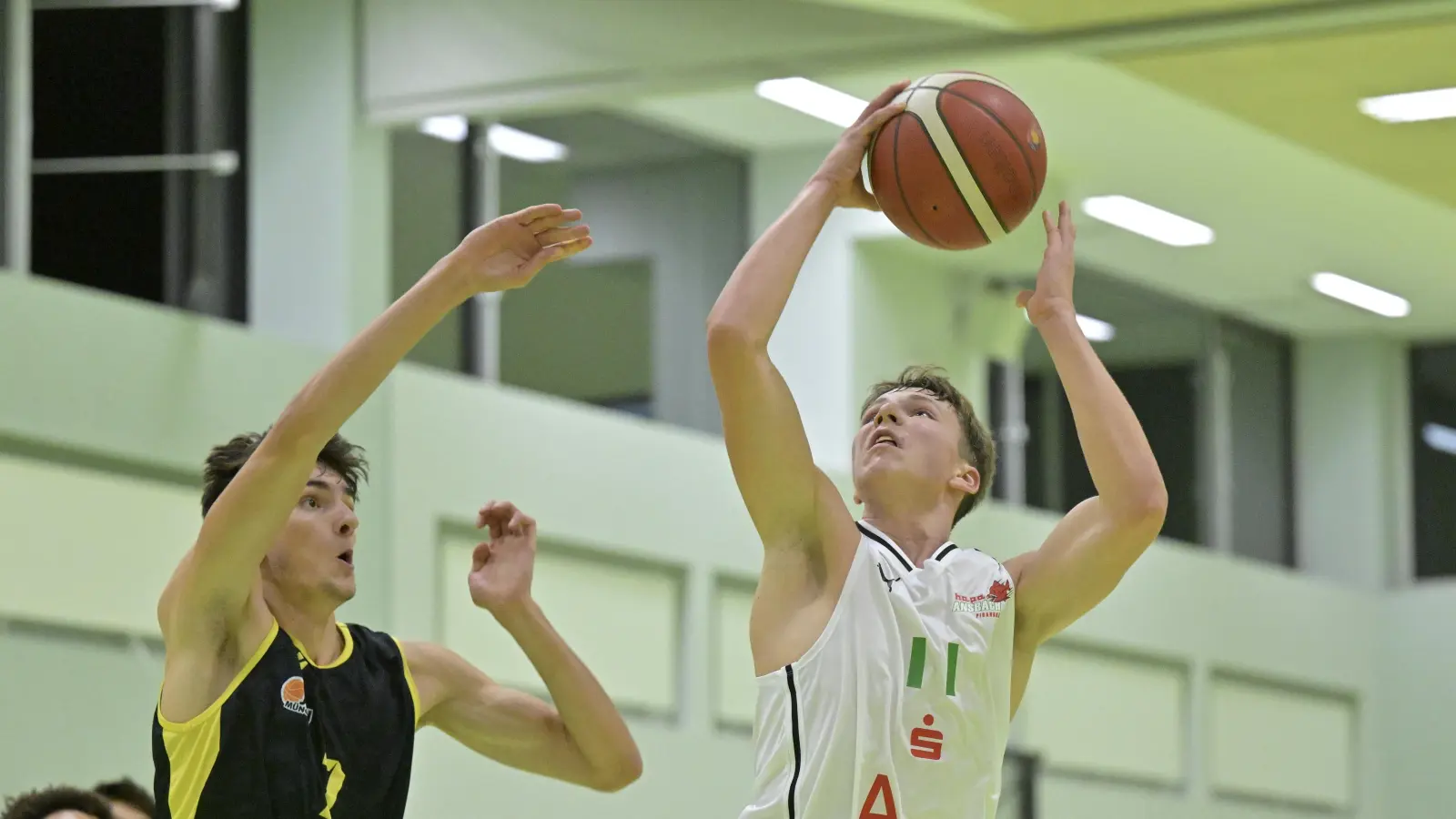 Ansbacher Basketballer starten mit Heimniederlage | FLZ.de