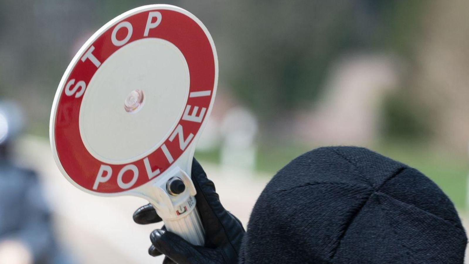 Kontrollgruppe der Polizei startet in neue Motorradsaison | FLZ.de