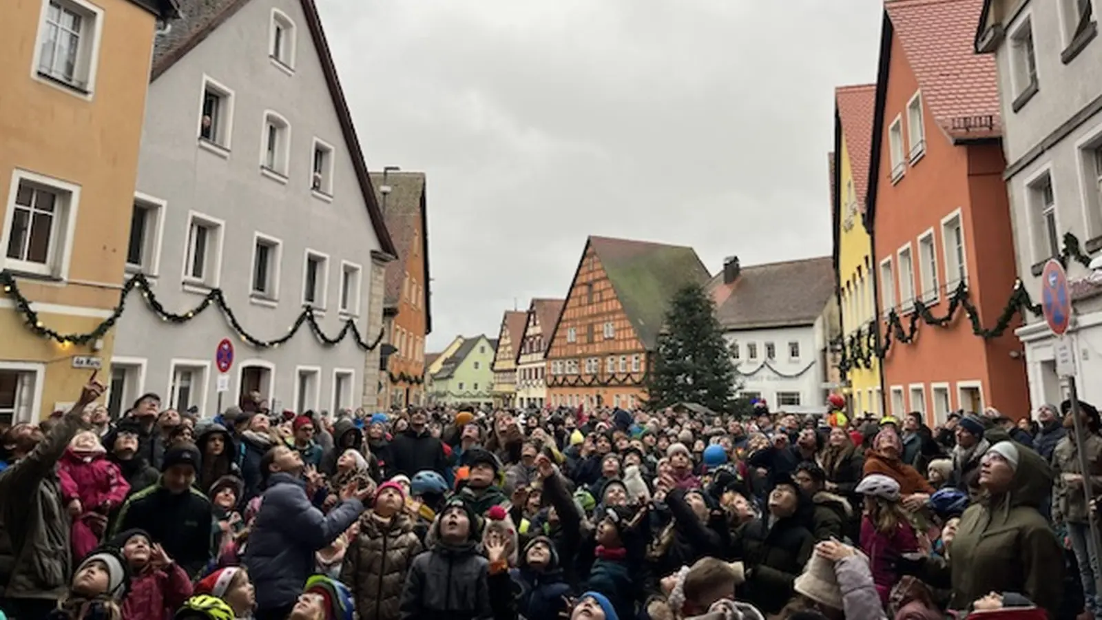 Unsere Fotos von Weihnachtsmärkten in Stadt und Landkreis Ansbach | FLZ.de