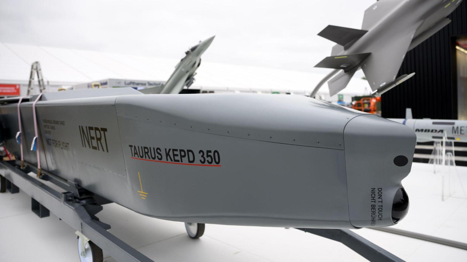 Luft- und Raumfahrtindustrie will größere Rolle bei Rüstung | FLZ.de