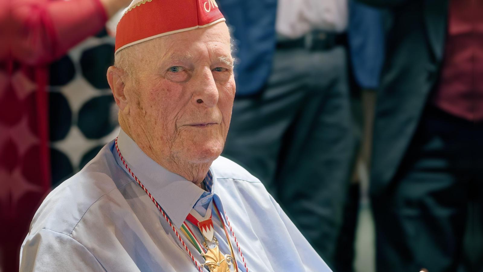 Medine-Urgestein: Peter Seybold erhält höchste Auszeichnung für ...
